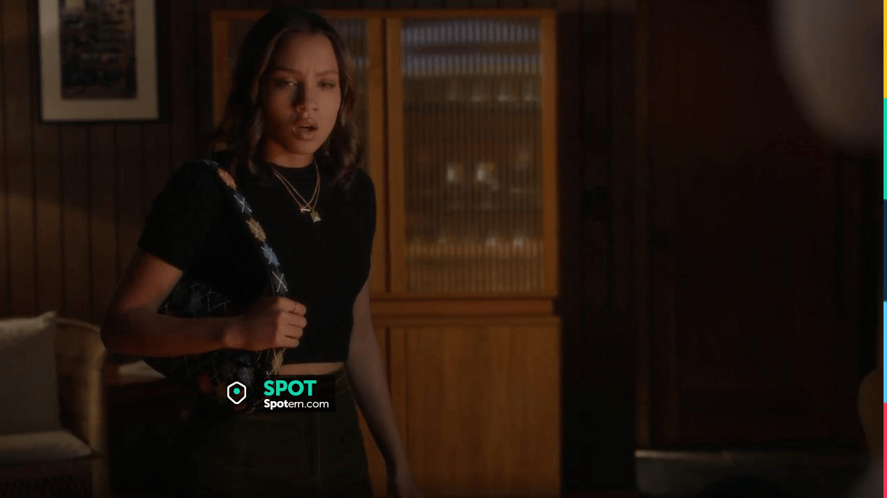 Staud Tom­my Bead­ed Bag worn by May Grant (Corinne Massiah) as seen in ...