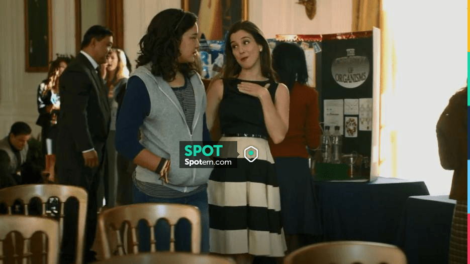 Kate Spade Nueva York 'Celina' Vestido de rayas plisadas usado por ...