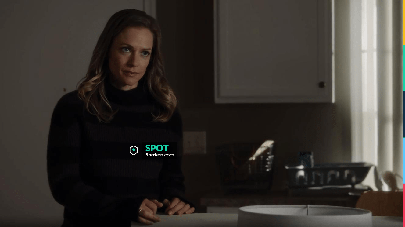 Rag & Bone Pierce Cashmere Turtleneck Sweater worn by Abby Clark ...