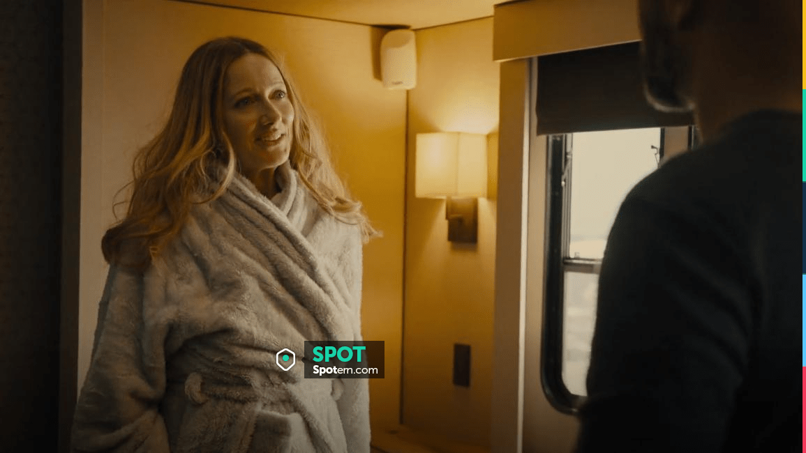 Papinelle Sleepwear Midi Cozy Plush Robe worn by Bree Marie Jensen ...