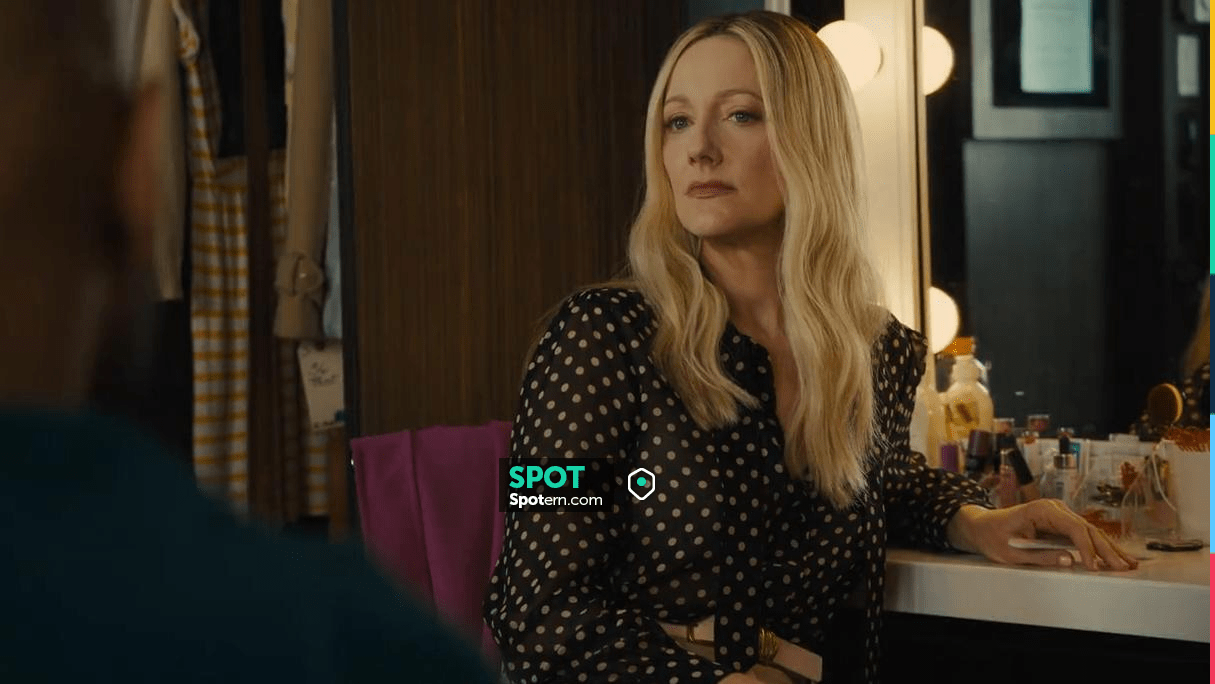 Nili Lotan Carina Top worn by Bree Marie Jensen (Judy Greer) as seen in ...