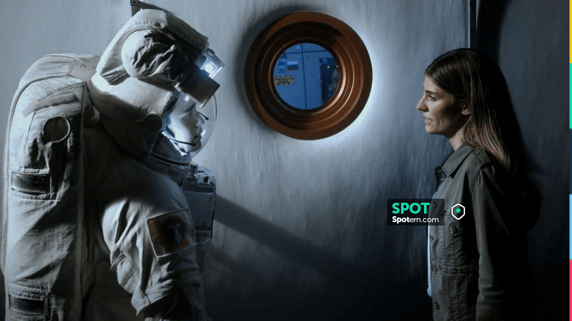 Paige Pacey Collared Jacket worn by Addison Augustine(Caitlin Bassett ...