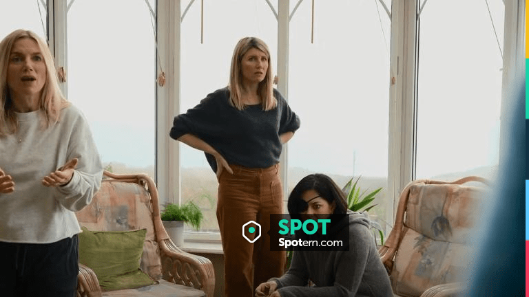 Pantalones Sessun Sewen usados por Eva Garvey (Sharon Horgan) como se ...