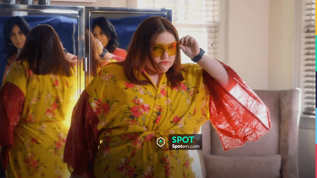 Jennafer Grace Tara Flora Canary Kimono worn by Gigi Taylor-Roman (Beth Ditto) as seen in ...
