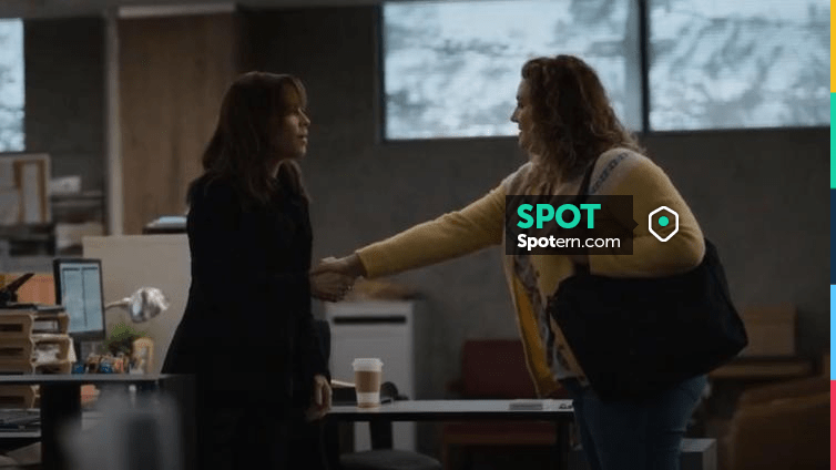 Uniqlo IDLF Jacquard Cardigan worn by Claire Muncy (Meredith Holzman ...