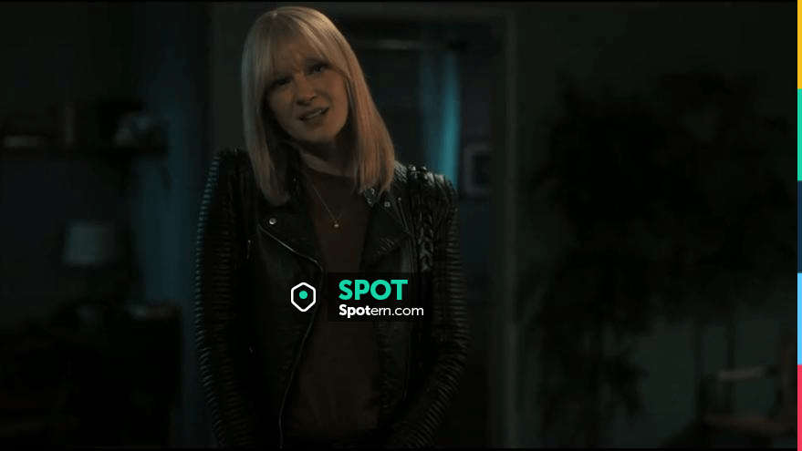 Zara Ribbed Sleeve Leather Jacket worn by Michelle Stratton (Gretchen ...