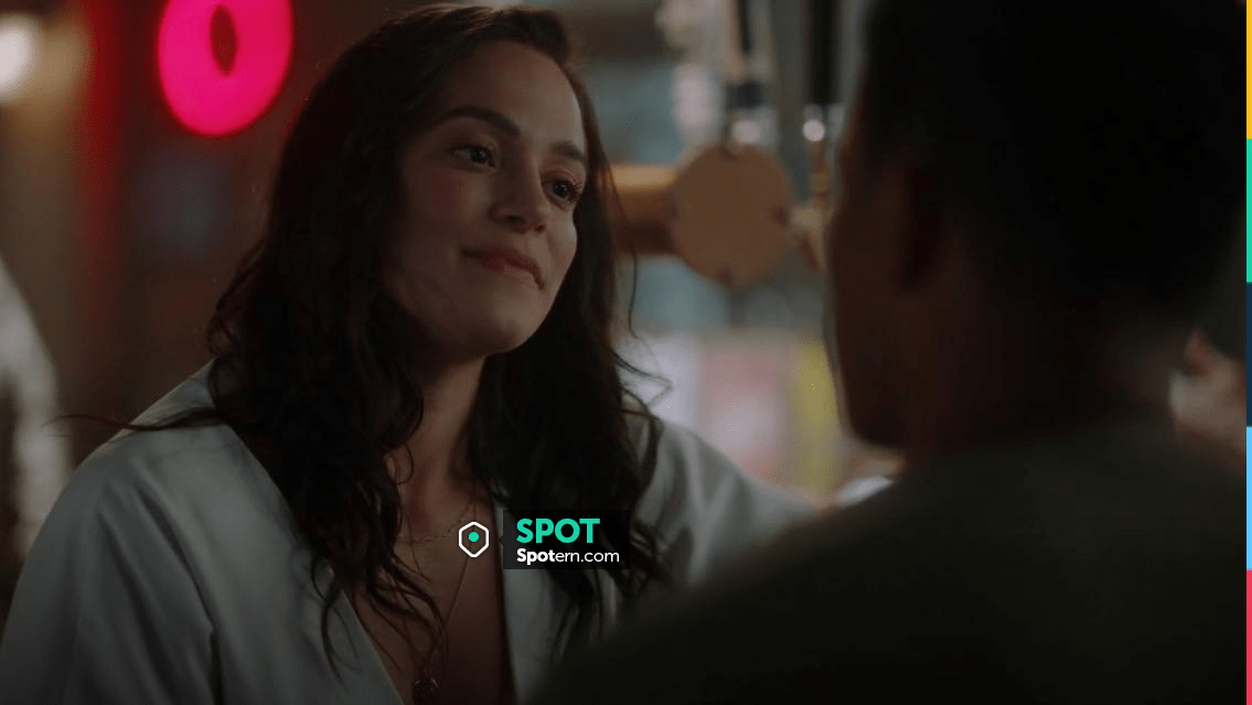 Gorjana Parker Mini Necklace worn by Gabriella Perez (Stephanie Arcila ...