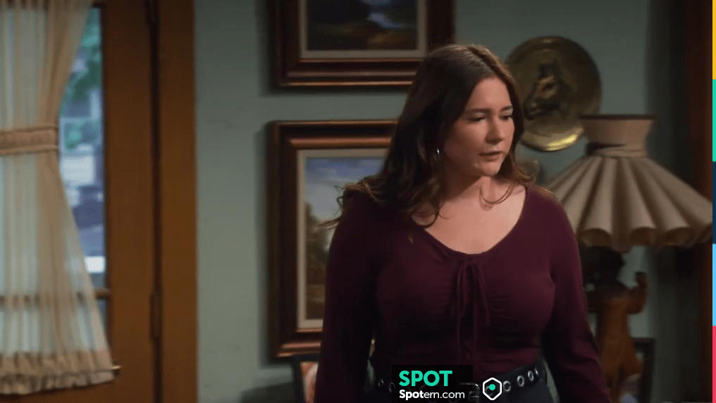 Urban Outfitters Grom­met Belt worn by Harris Conner-Healy (Emma Kenney ...