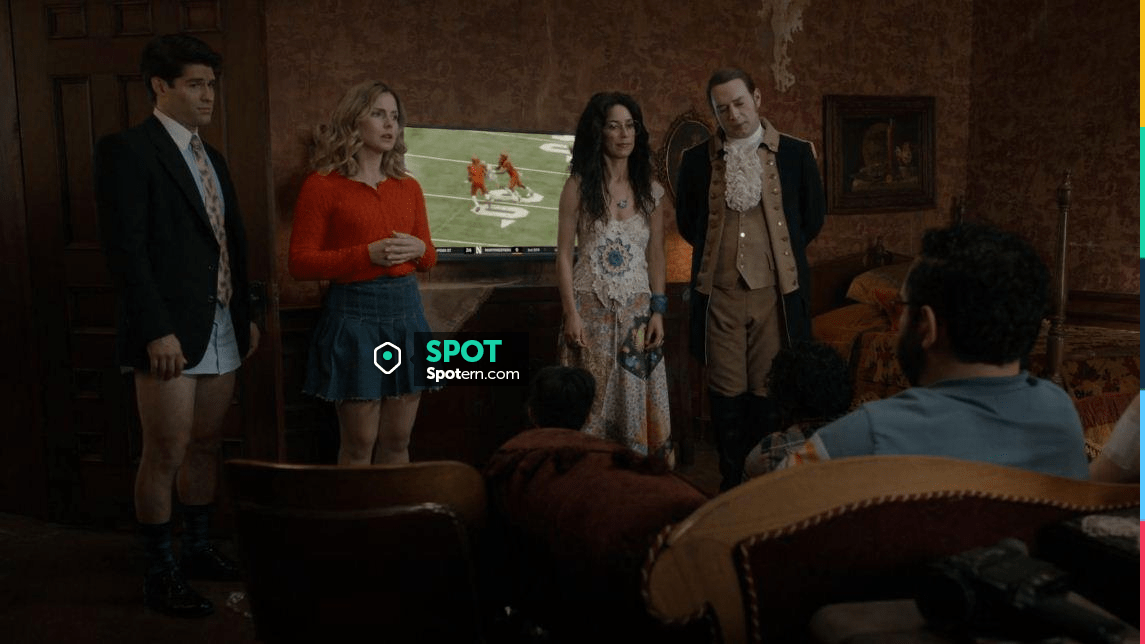 Frame Pleated Denim Skirt worn by Samantha (Rose McIver) as seen in ...