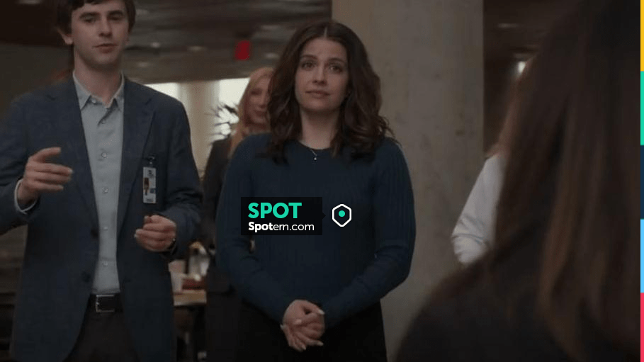 Pieces Blue Pc­crista Pullover worn by Lea Dilallo (Paige Spara) as ...