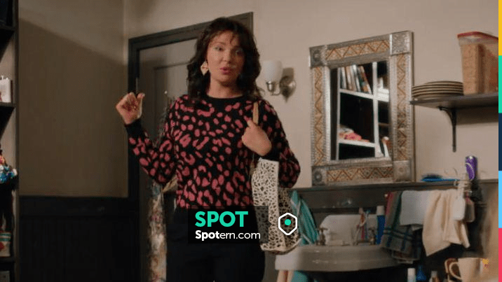 Anthropologie Leopard Printed Tote Bag worn by Tully Hart (Katherine ...