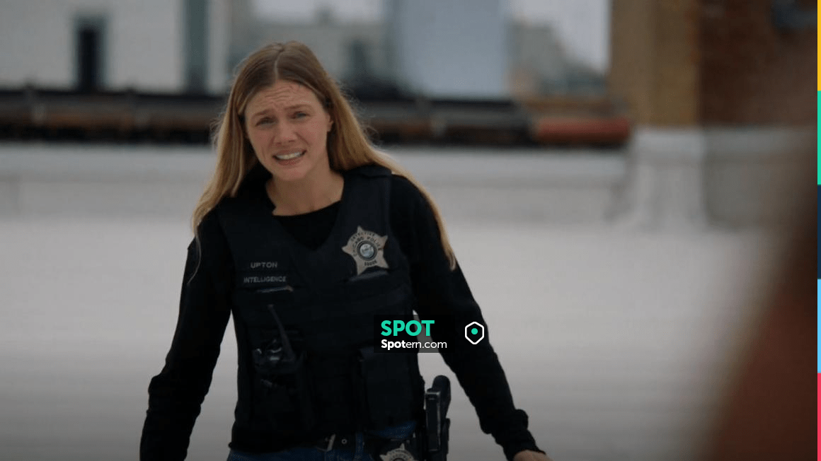 Anthony Thomas Melilo Slub Jersey Long Sleeve Destroy Wash Tee porté ...