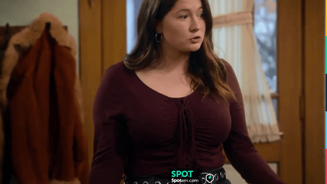 Urban Outfitters Grom­met Belt worn by Harris Conner-Healy (Emma Kenney ...