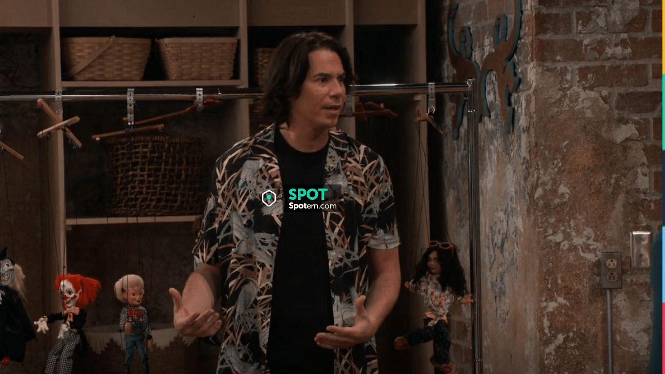 Allsaints Siber Chemise tissée imprimée oiseau portée par Spencer Shay ...