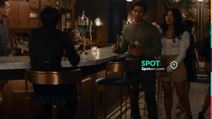 Club Monaco Darcee Shorts worn by Nicky Shen (Olivia Liang) as seen in ...