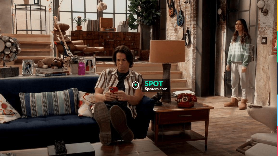 Rag & Bone Avery Shirt worn by Spencer Shay (Jerry Trainor) as seen in ...