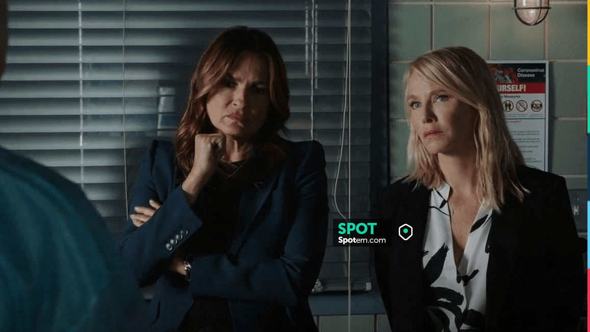 Isabel Marant Single-breasted Blazer worn by Detective Amanda Rollins ...