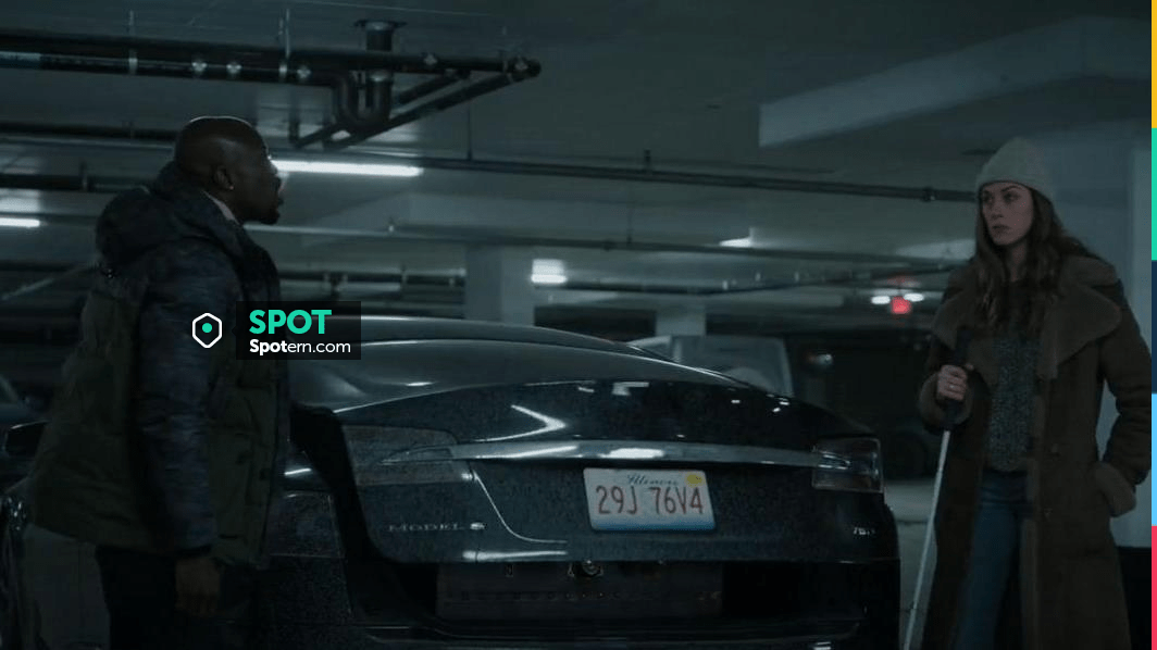 Nobis Cardinal Puffer Parka usada por Darnell James (Keston John) como ...