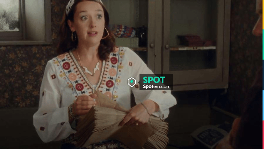 Zara Con­strast­ing Em­broi­dered Top worn by Morwenna Newcross ...