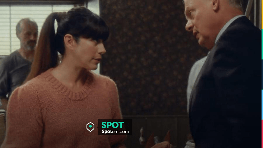 Isabel Marant Em­ma Knit Jumper worn by Louisa Glasson (Caroline Catz ...