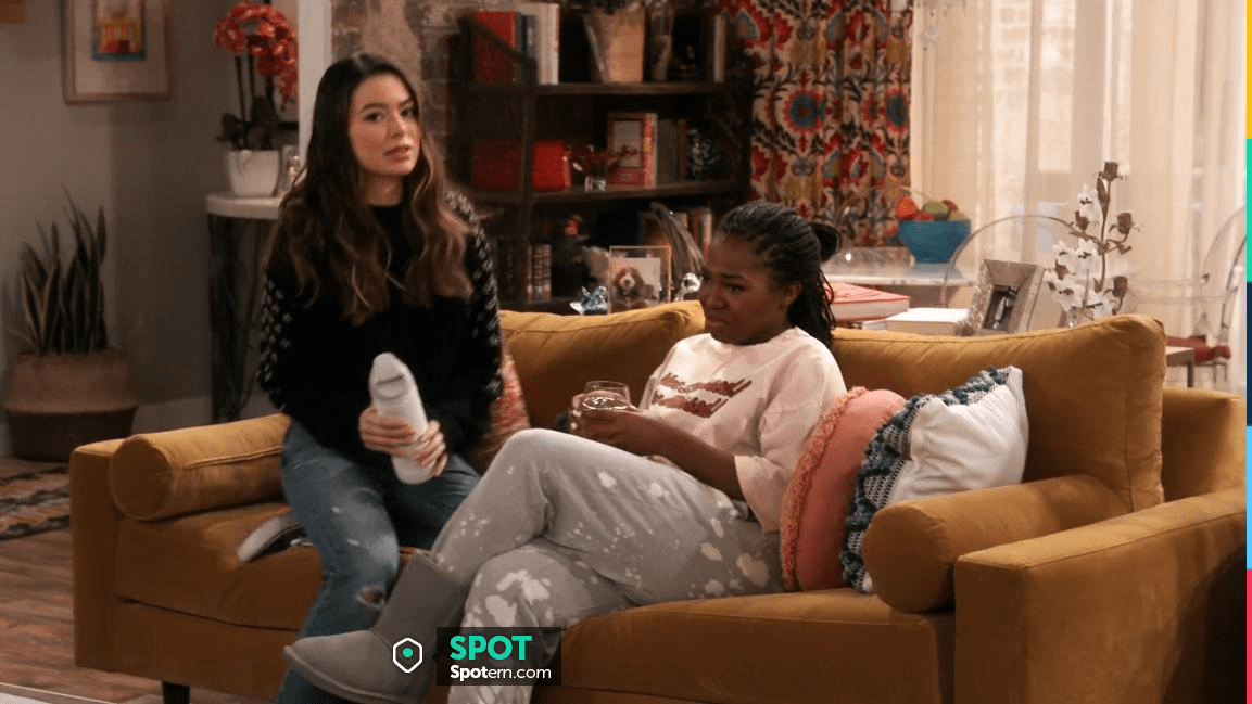 Ugg Classic Short II Boot worn by Harper (Laci Mosley) as seen in ...