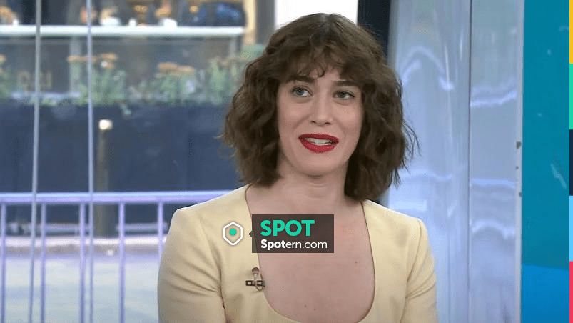 Anna Quan Maggie Twill Jacket worn by Lizzy Caplan as seen in Today on ...