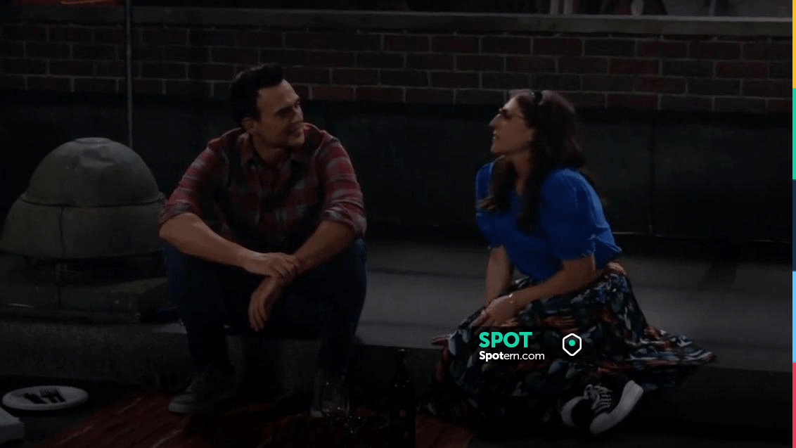 Varga Store Desert Rose Cactus Skirt worn by Kat (Mayim Bialik) as seen ...