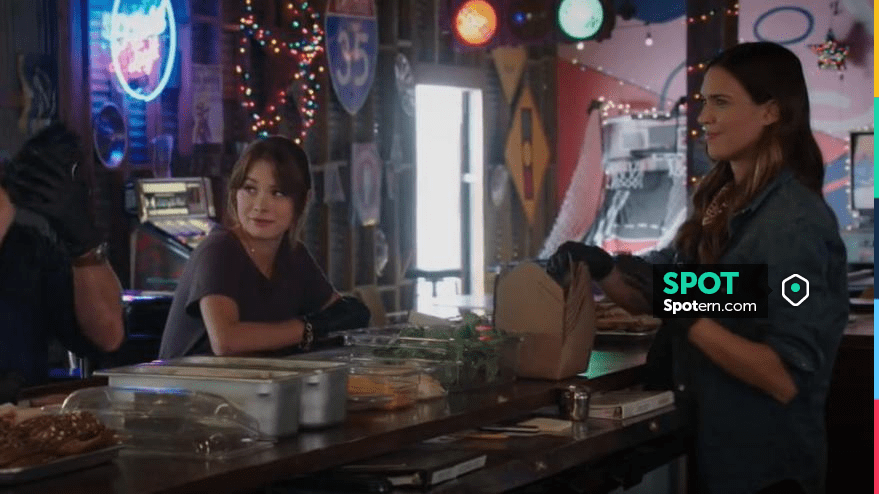 Re/Done Blue Denim Shirt worn by Geri Broussard (Odette Annable) as ...