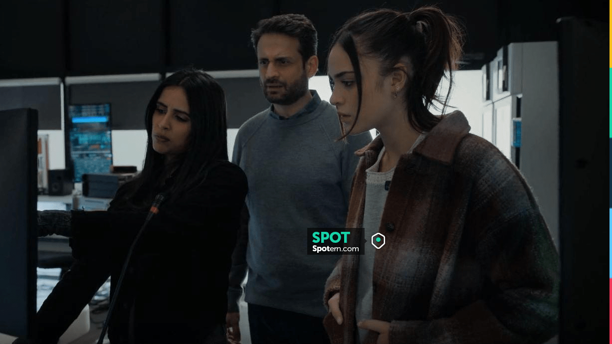 Splendid Andi Mix Media Sweater worn by Olive Stone (Luna Blaise) as ...