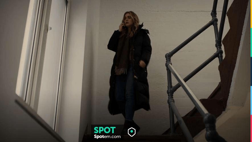 UGG Ladies Leather An­kle Boots Black worn by Michaela Stone (Melissa ...