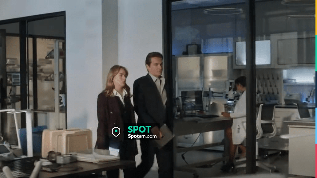 Elie Tahari Launie Plaid Double Breasted Blazer worn by Laura Stensen ...