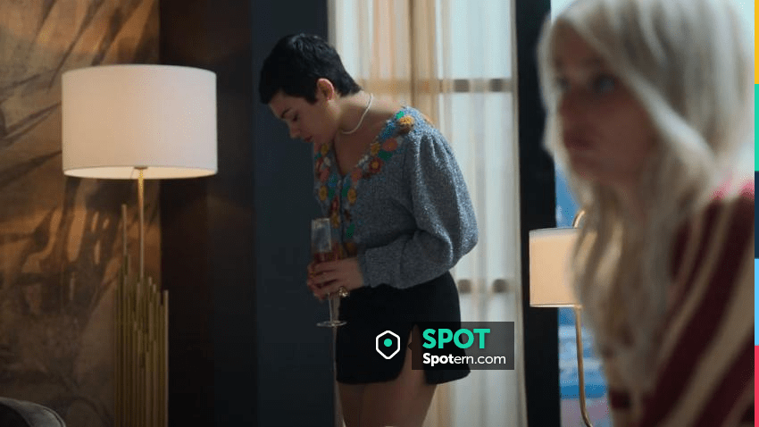 Reformation Margo Skirt worn by Ari Blanco (Carla Díaz) as seen in ...