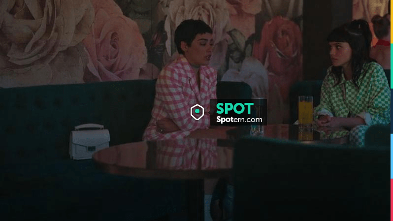 Mango Pink Tweed Blazer worn by Ari Blanco (Carla Díaz) as seen in ...