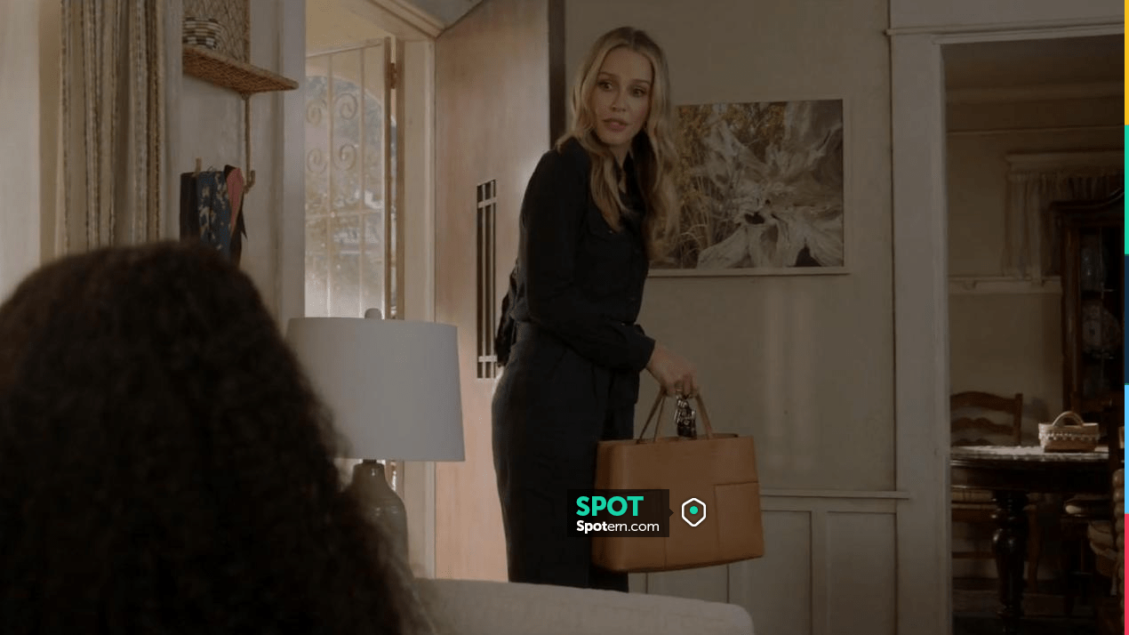 Tory Burch T BLock Tote worn by Laura Fine-Baker (Monet Mazur) as seen ...