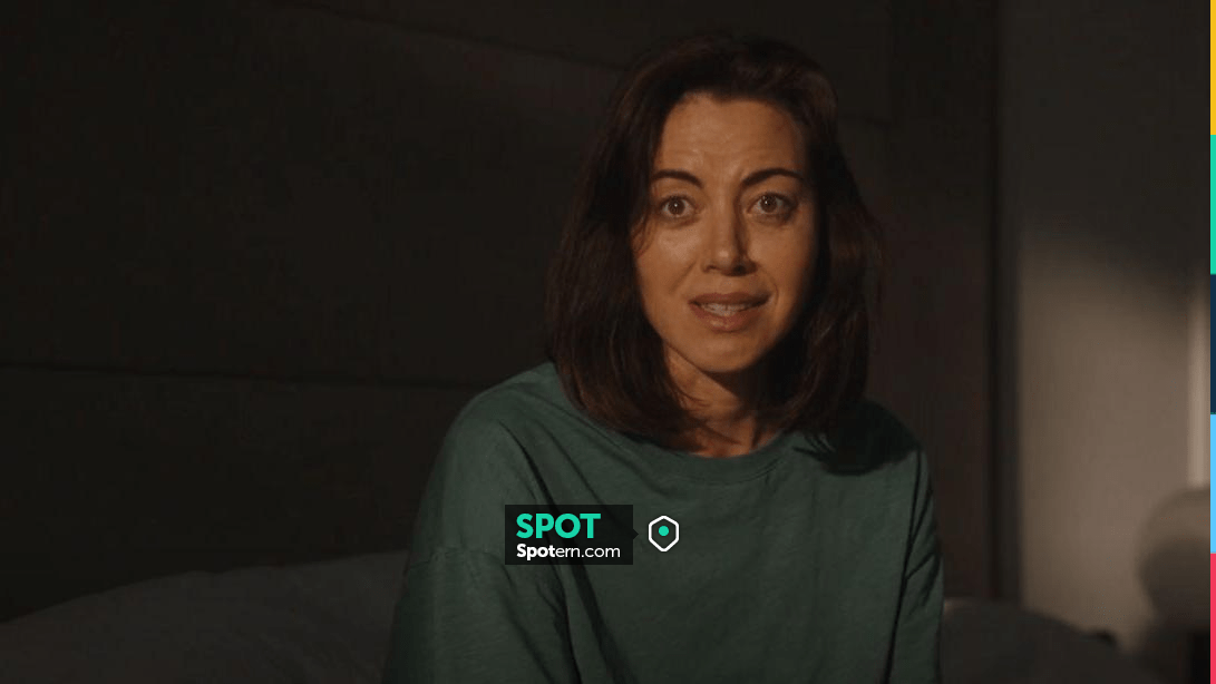 American Vintage T-shirt Sonoma worn by Harper Spiller (Aubrey Plaza ...