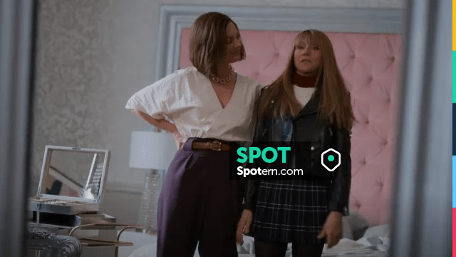 Mackage Baya Jacket worn by Kate Mularkey (Sarah Chalke) as seen in ...