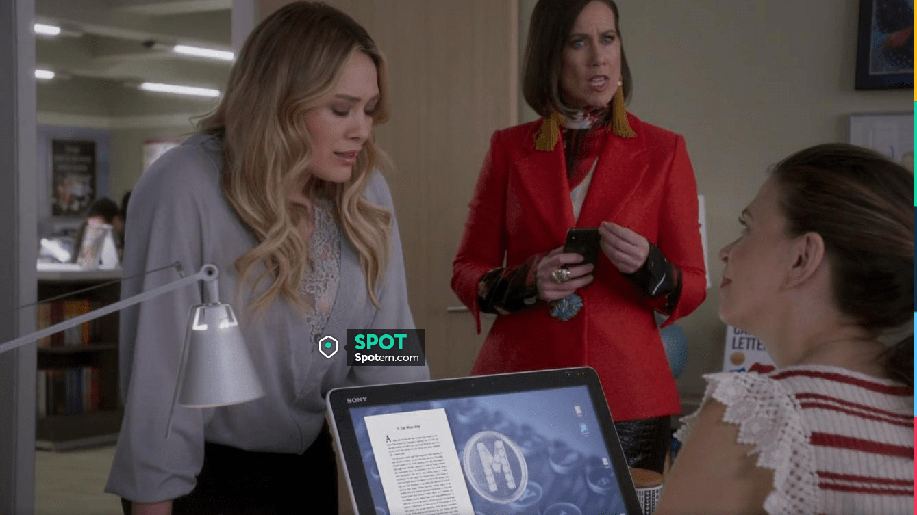 Chloe Lace Trim Jumper worn by Kelsey Peters (Hilary Duff) as seen in ...