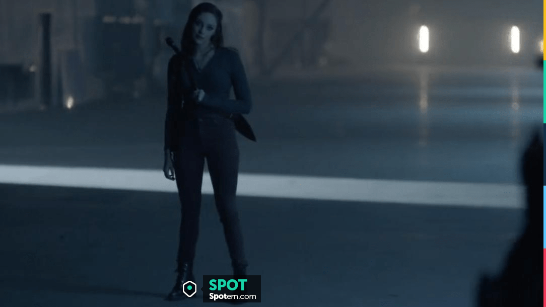 Naturalizer Callie Boots worn by Hope Mikaelson (Danielle Rose Russell ...