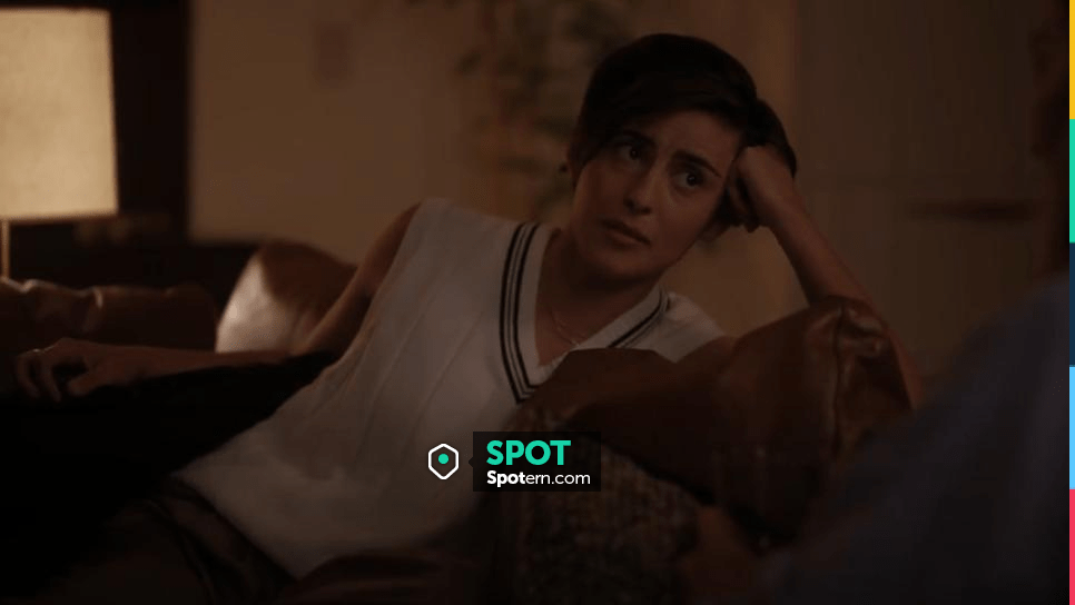 Uniqlo Washable V-Neck Vest worn by Sarah Finley (Jacqueline Toboni) as ...