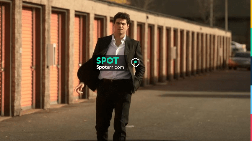 Theory Chambers Blazer worn by Owen Hendricks (Noah Centineo) as seen ...