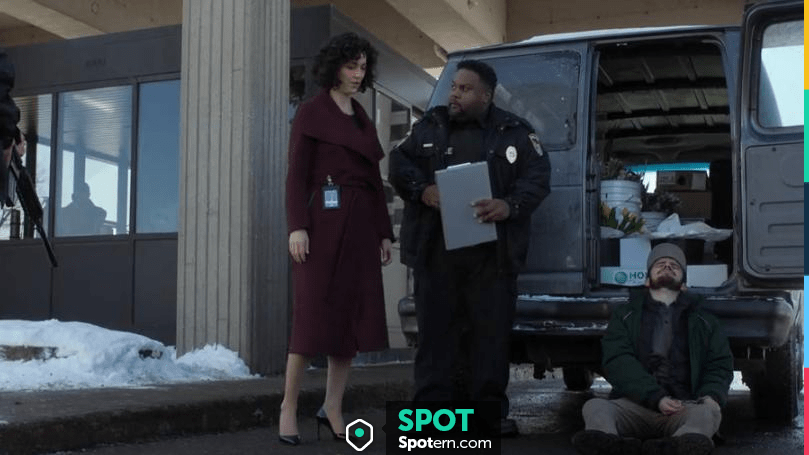 Christian Louboutin Iriza 85 mm worn by Amelia Salazar (Kaylah Zander ...