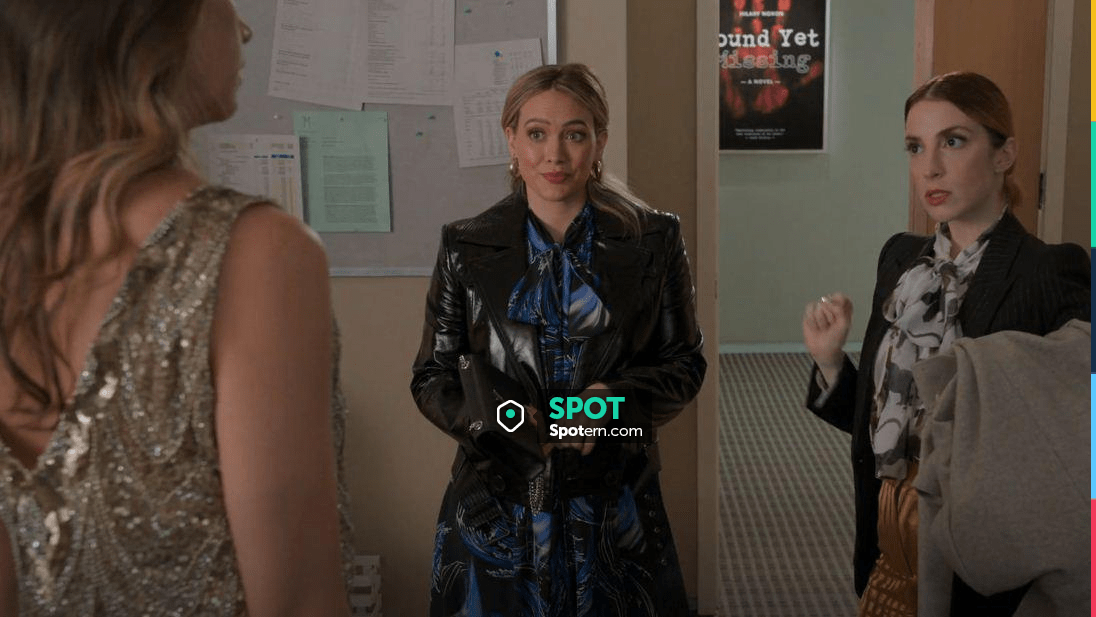 Saint Laurent Kate Shoulder Bag worn by Kelsey Peters (Hilary Duff) as ...
