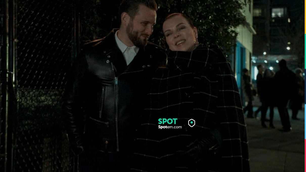 Marc Jacobs Checked Scarf Detailed Wool Cape worn by Maggie Amato (Debi ...