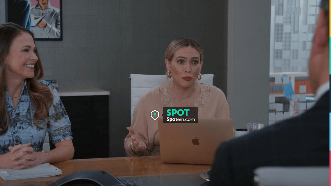 Chloé Lace Trim Jumper worn by Kelsey Peters (Hilary Duff) as seen in ...