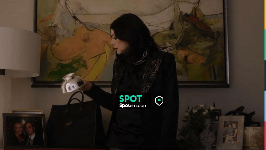 Pucci Se­quinned Blaz­er worn by Georgina Sparks (Michelle Trachtenberg ...