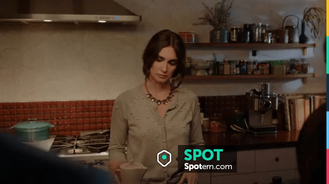 Zara Pearl Button Cardigan usado por Ava Mercer (Paz Vega) como se ve ...