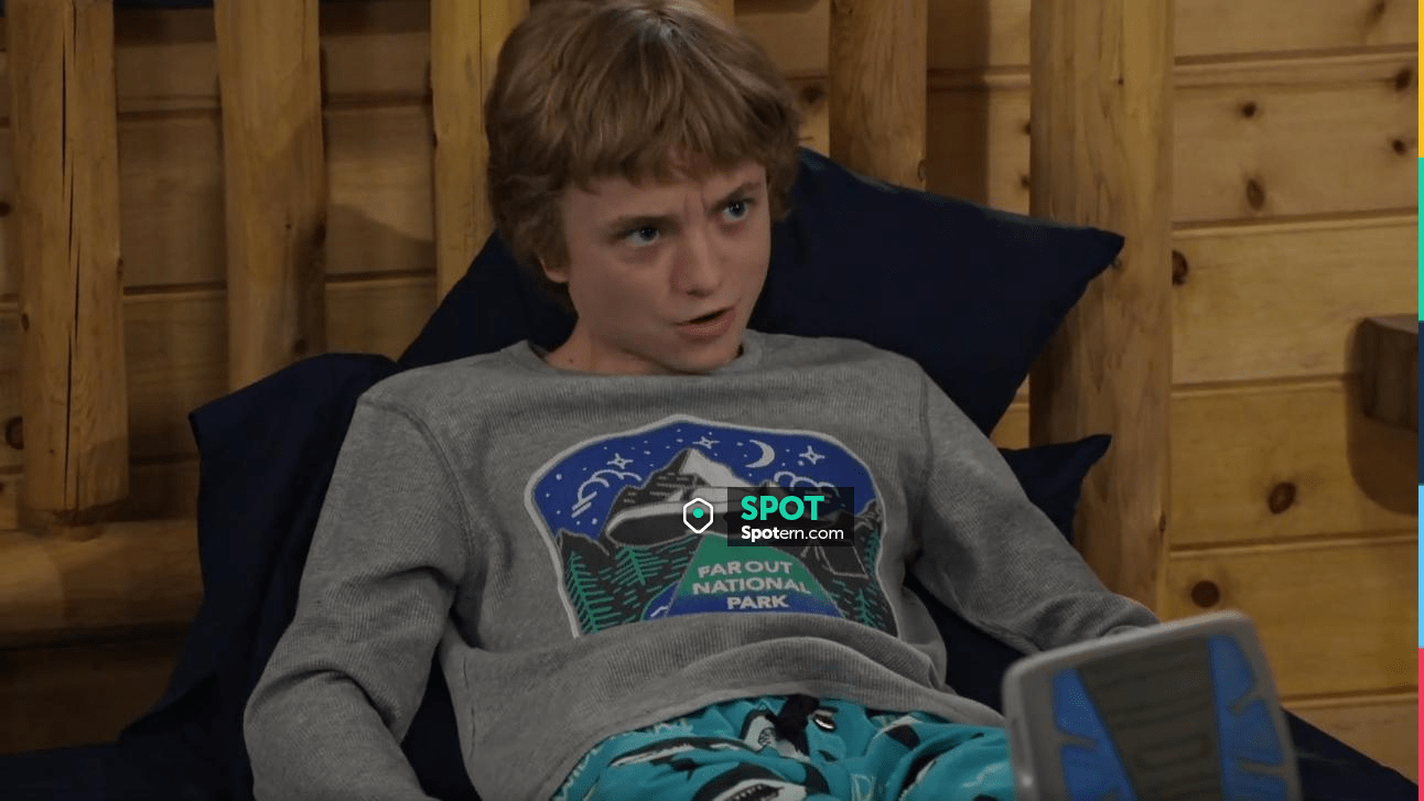 Old Navy Thermal Top usado por Finn Sawyer (Will Buie Jr) como se ve en ...