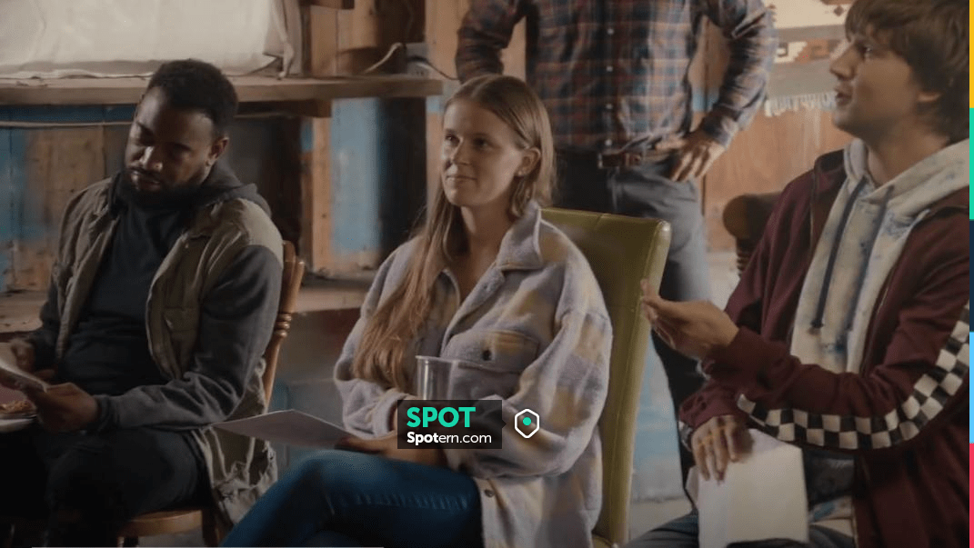 Harwell conçoit The Laney Shacket porté par Beth (Erin Bowles) comme on ...