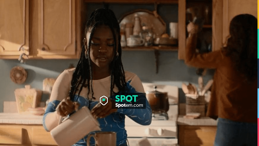 Andersson Bell Water Wave Turtleneck worn by Tasha (Zuri Reed) as seen ...