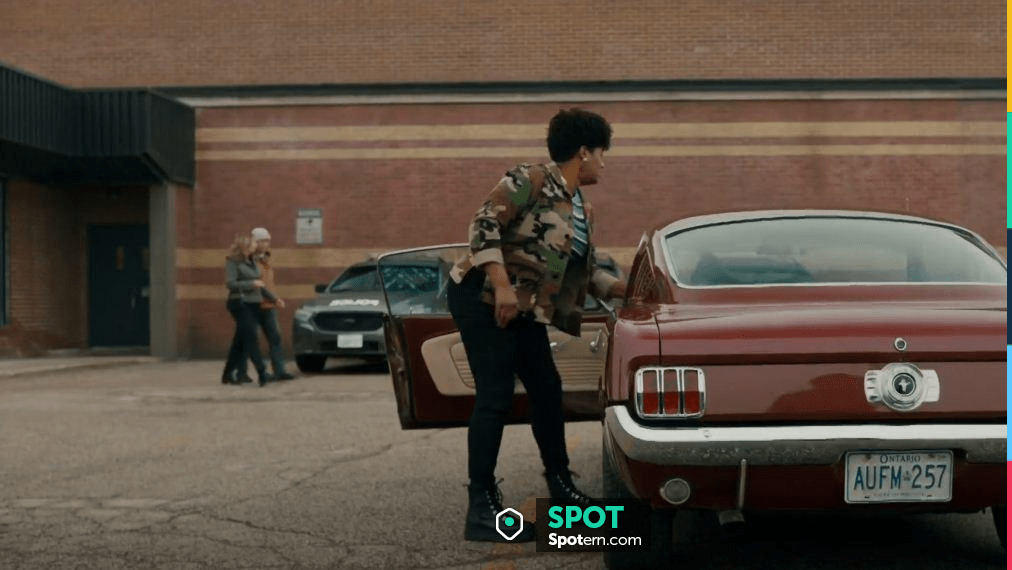 Marc Fisher LTD Plune worn by Det. Kelly Duff (Adrienne C. Moore) as ...